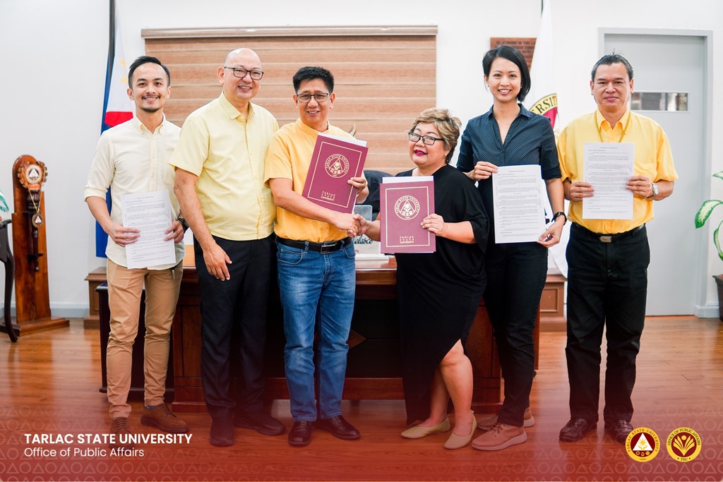 David family awards land titles for TSU Lucinda Campus dorm - Tarlac ...
